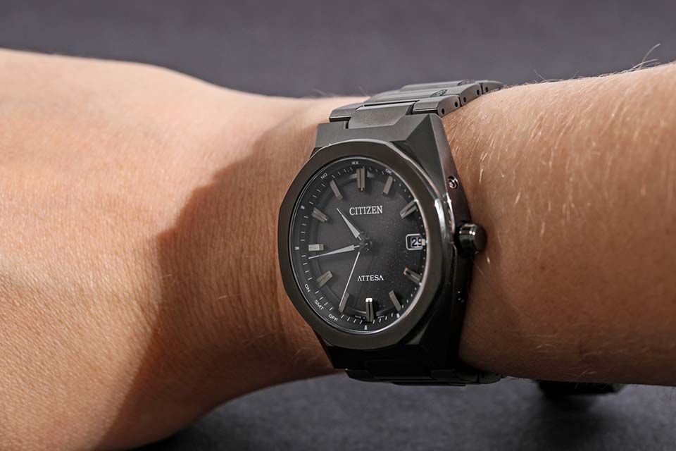 Обзор часов от японского бренда Citizen: модель CB3045-61E из коллекции ...